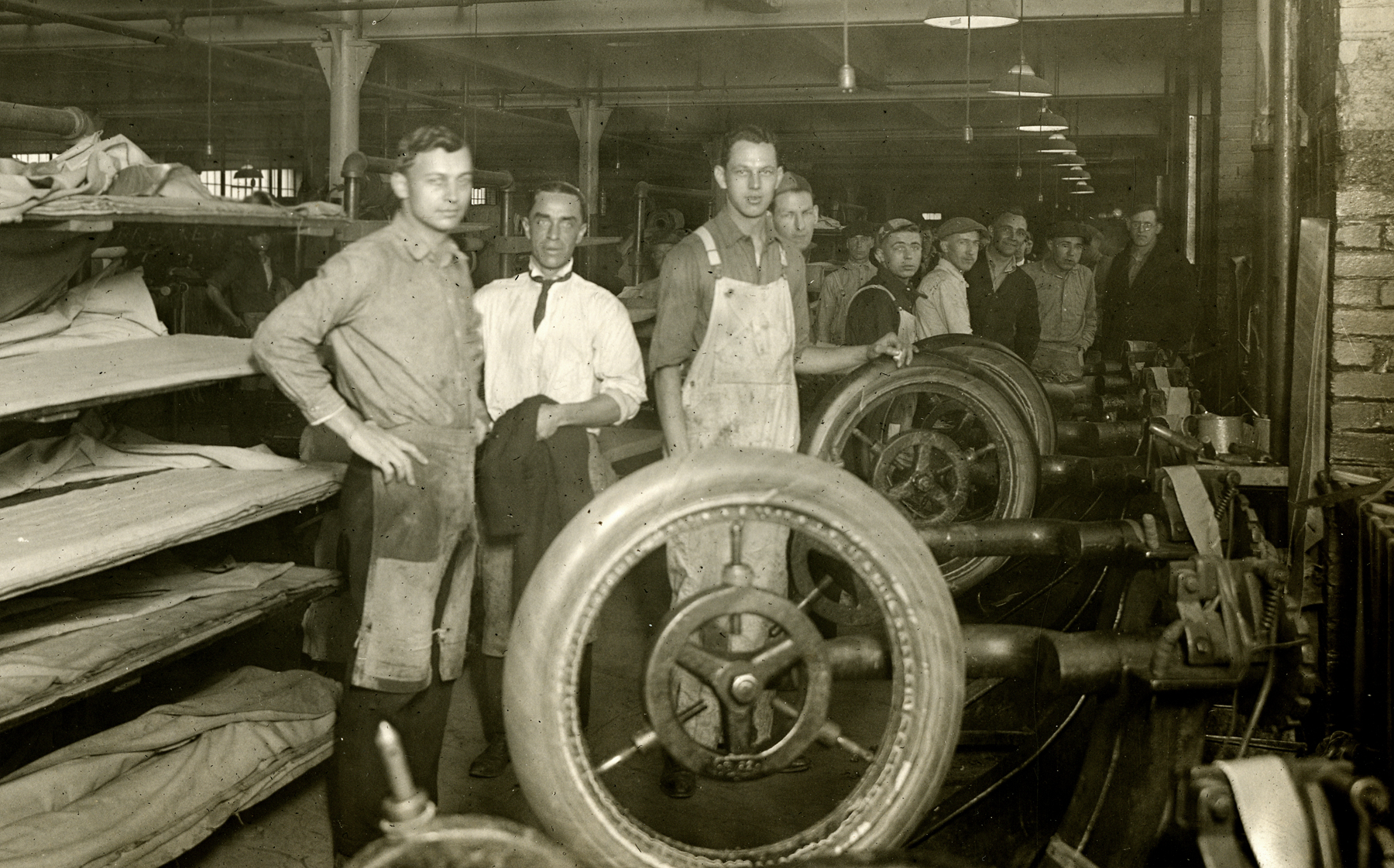 The Tire: When the Road Belonged to Mansfield 1912-1979 – Richland ...
