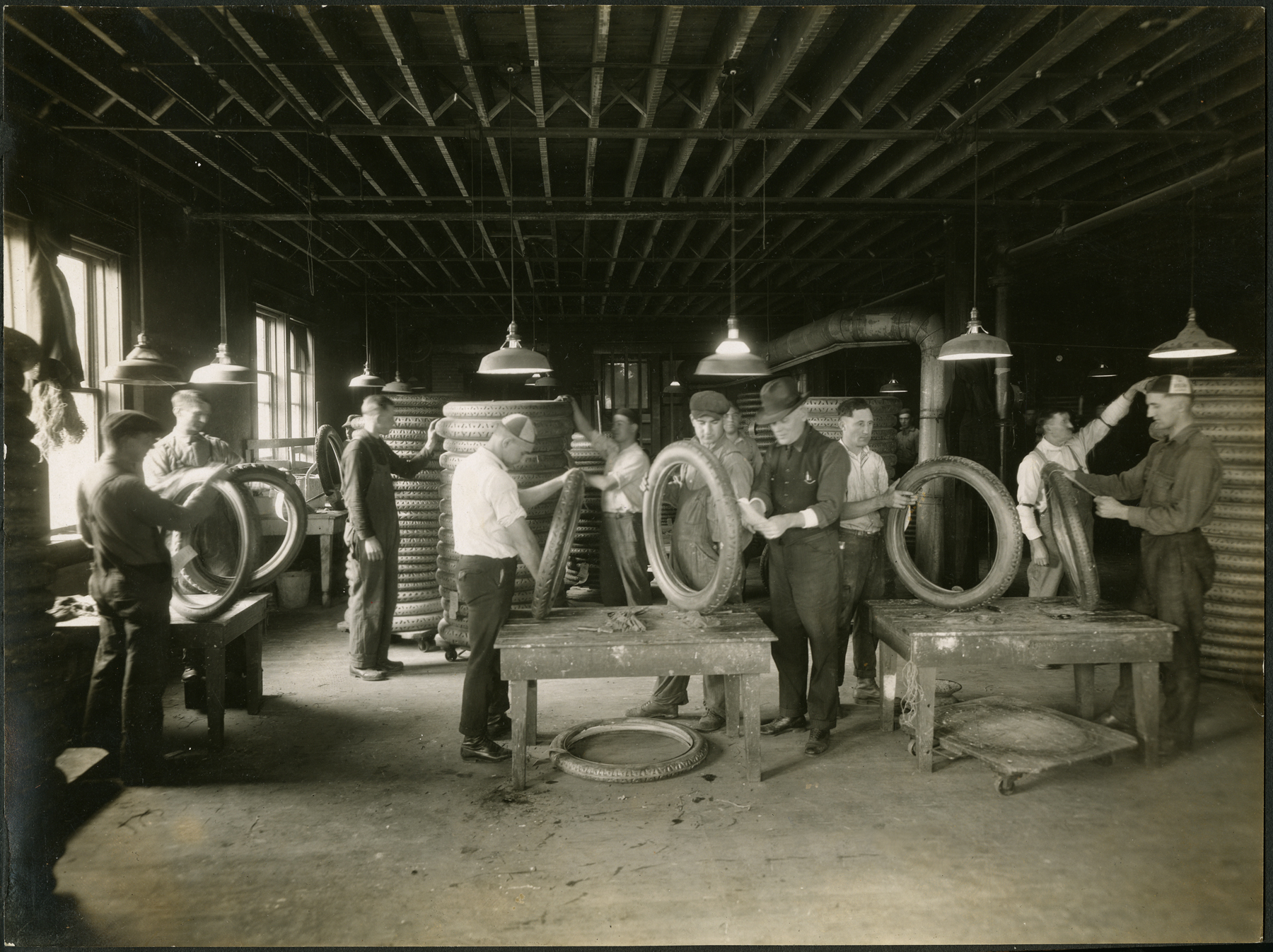 The Tire: When the Road Belonged to Mansfield 1912-1979 – Richland ...